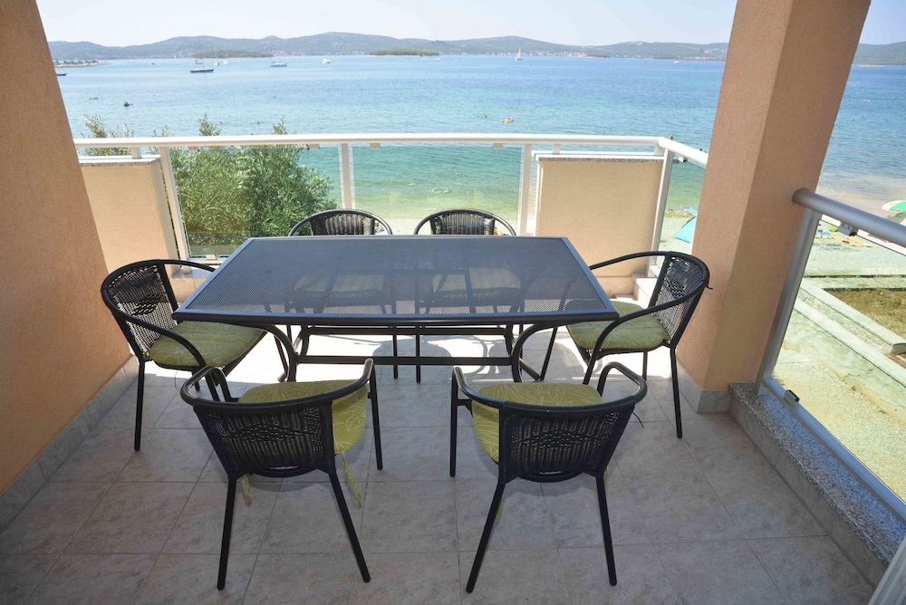 Apartments Citrine on the Beach in Biograd na Moru | 2024 Updated ...