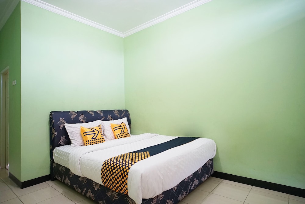 SPOT ON 2729 Marzan Syariah Guest House in Balikpapan | 2025 Updated ...