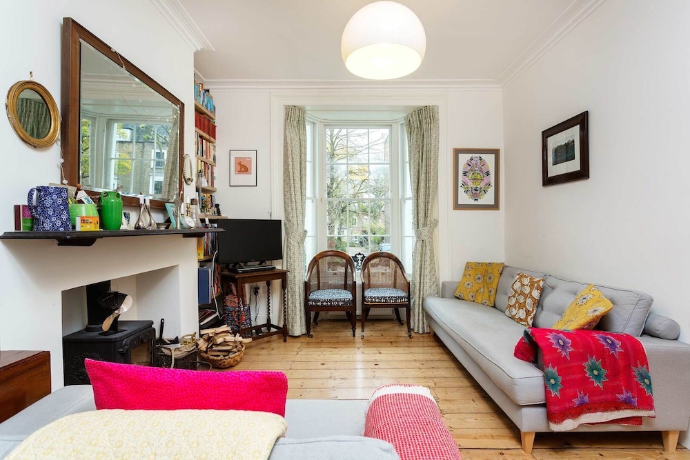 Classic Kentish Townhouse in London | 2025 Updated prices, deals ...