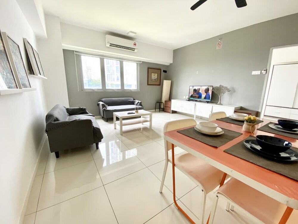 Paragon Cyberjaya by Elite Stay in Sepang | 2025 Updated prices, deals ...
