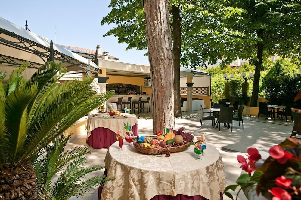 Park Hotel Belsoggiorno in Bellaria-Igea Marina | 2023 Updated prices ...
