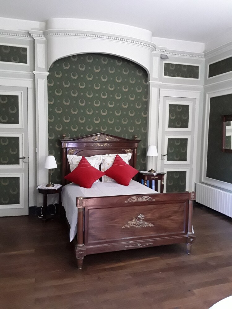 Le Manoir du Coeur Volant B&B in | 2025 Updated prices, deals - Klook ...