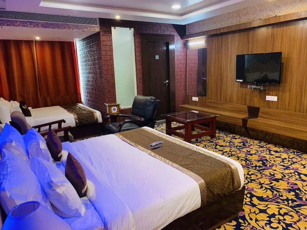 Hotel Vishnu Empire in Rewa | 2024 Updated prices, deals - Klook ...
