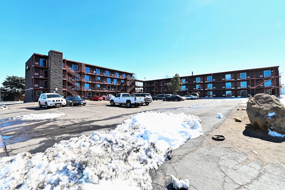 Summit View Inn in Aurora | 2023 Updated prices, deals - Klook United ...