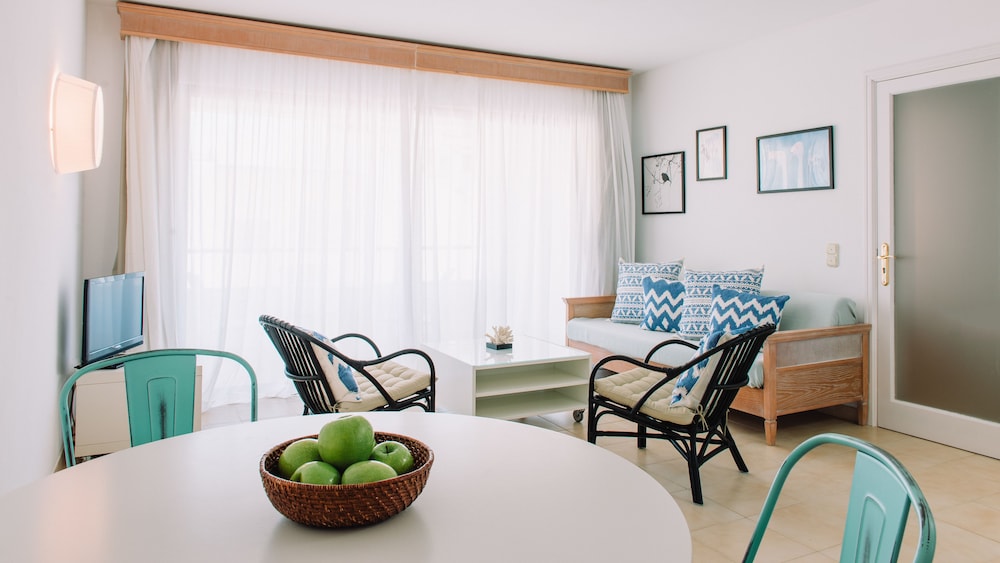 Hotel Lemar in Migjorn | 2023 Updated prices, deals - Klook United States