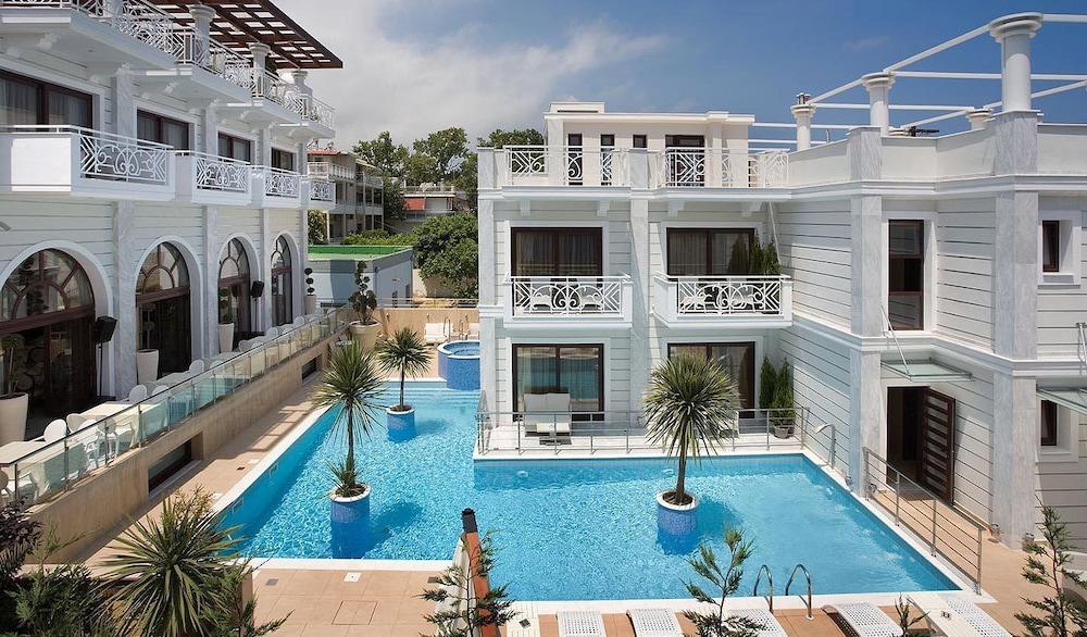 Diverso Platamon, Luxury Hotel & Spa in Municipality of Dion - Olympus ...