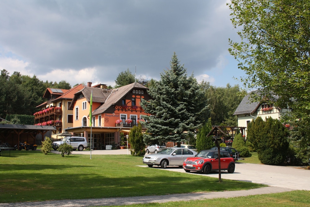 Parkhotel Margaretenhof in Königstein/Sächs. Schw. | 2024 Updated ...