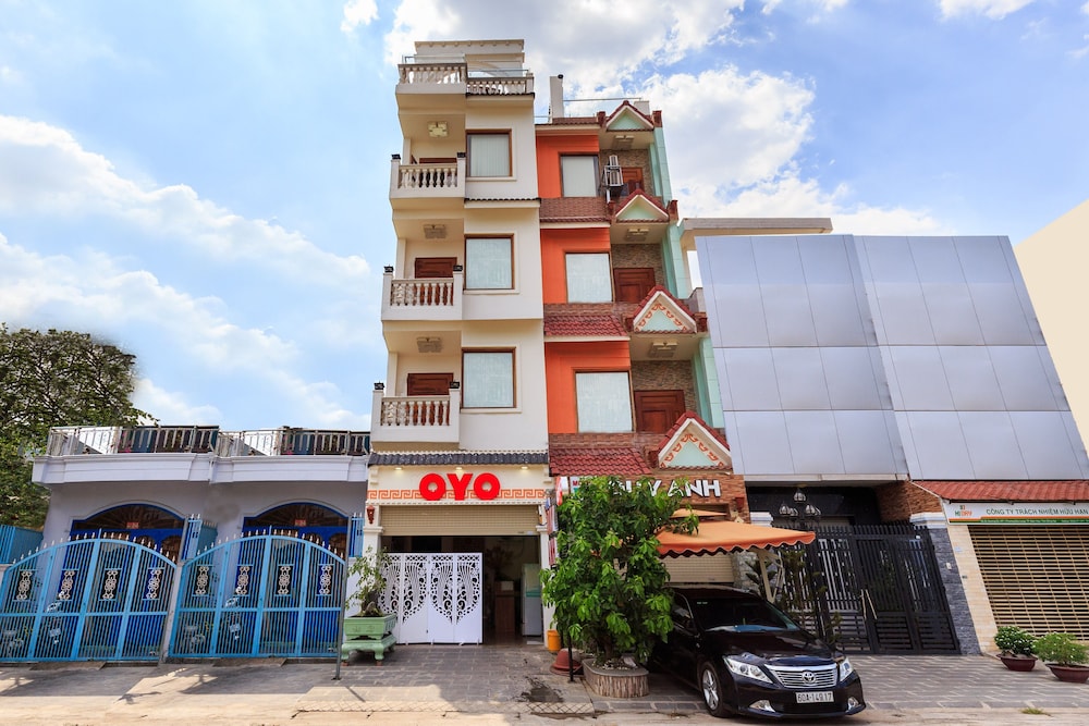 OYO 991 Duy Anh Hotel in Bien Hoa City | 2025 Updated prices, deals ...