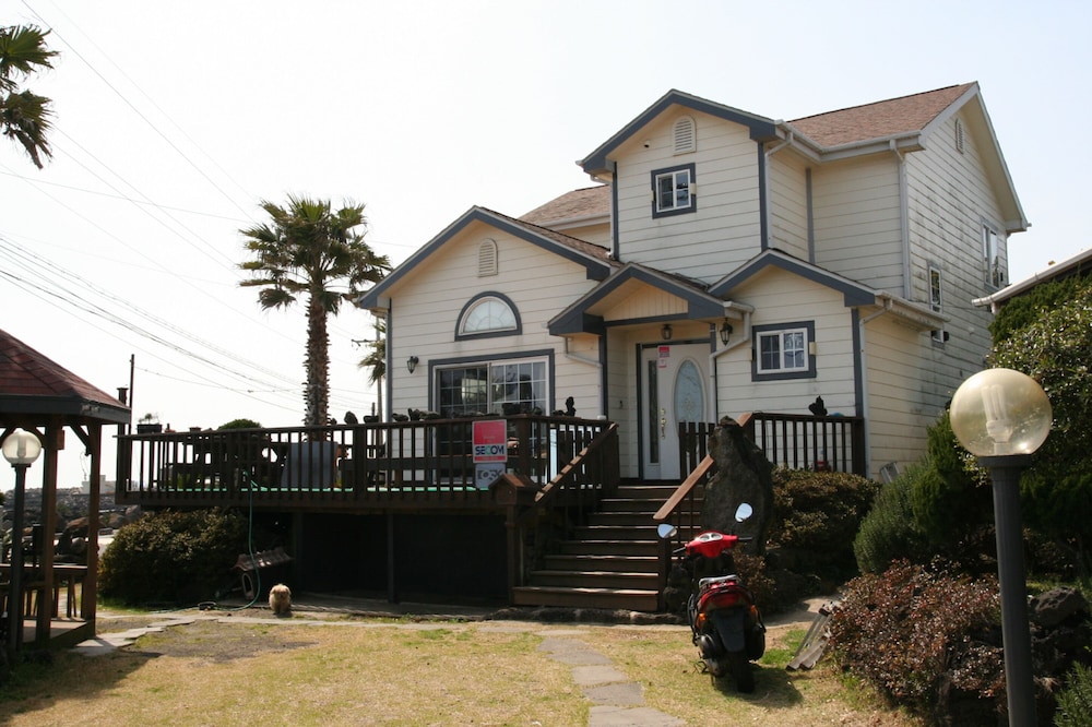 Haevichi House Pension in Seogwipo | 2024 Updated prices, deals - Klook ...