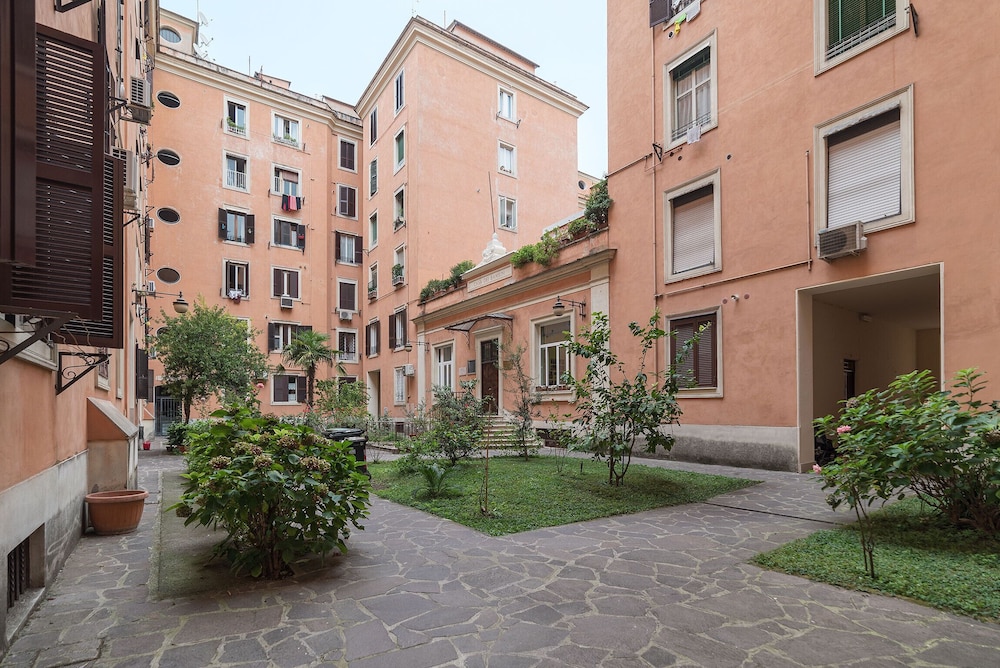 Piramide & Testaccio Design Flat in Rome | 2025 Updated prices, deals ...
