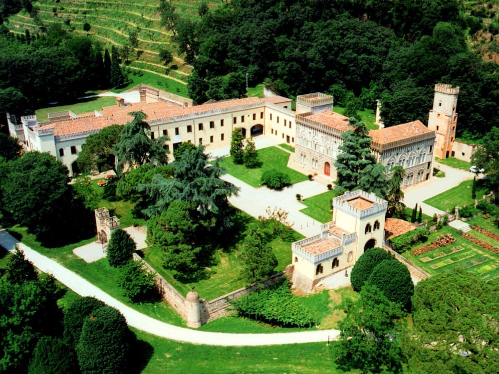 Beautiful Castle in Monselice With Indoor Pool in Monselice | 2025 ...