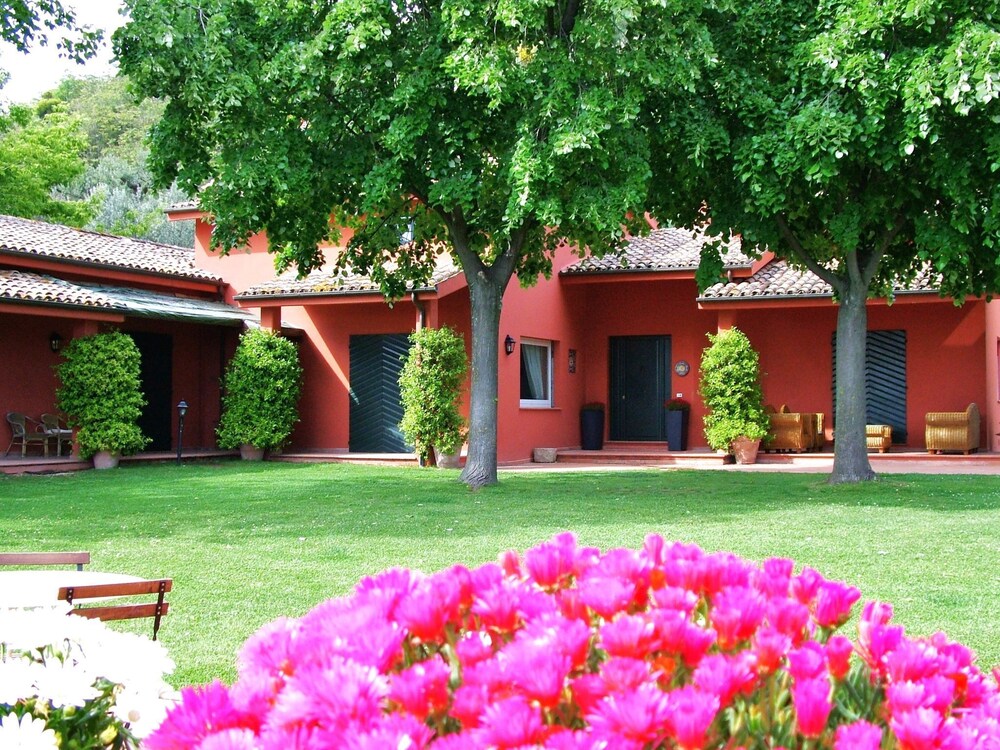 Pretty Cottage in Colonnella With Swimming Pool in Colonnella | 2025 ...