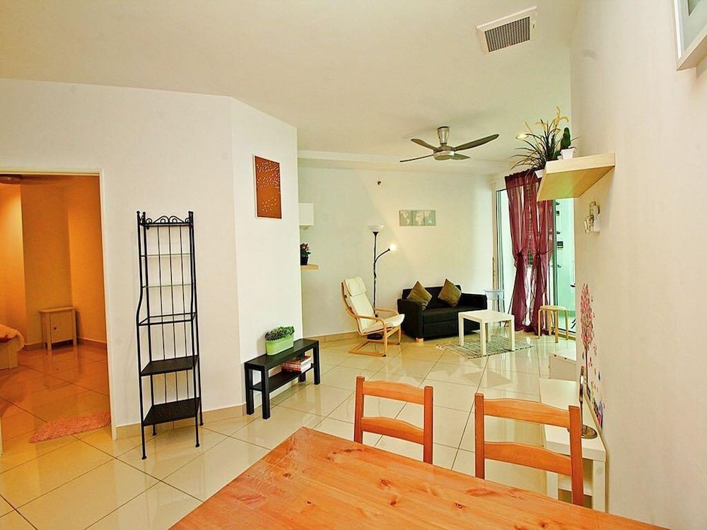 Mansion One Suites By Merlene in George Town | 2025 Updated prices ...