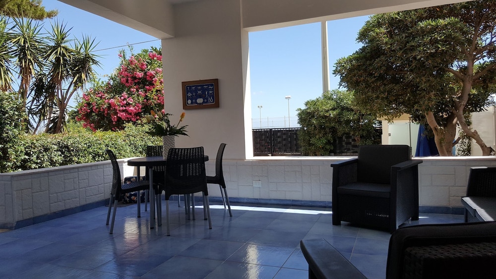 Addaura Sea, Villa Opposite the sea in Palermo | 2023 Updated prices ...