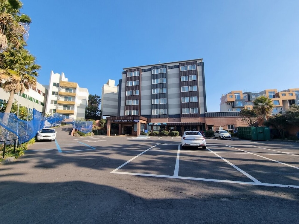 Aewol Beach Hotel in Jeju | 2024 Updated prices, deals - Klook United ...