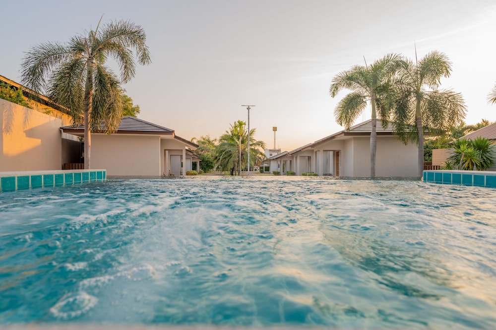 AKARD Private Villas Sattahip in Sattahip | 2025 Updated prices, deals ...