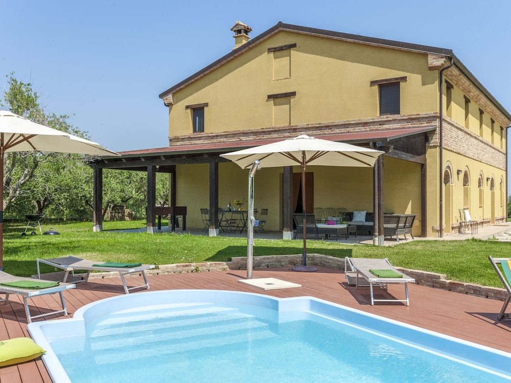 Lush Villa in Montefano With Private Pool in Montefano | 2025 Updated ...