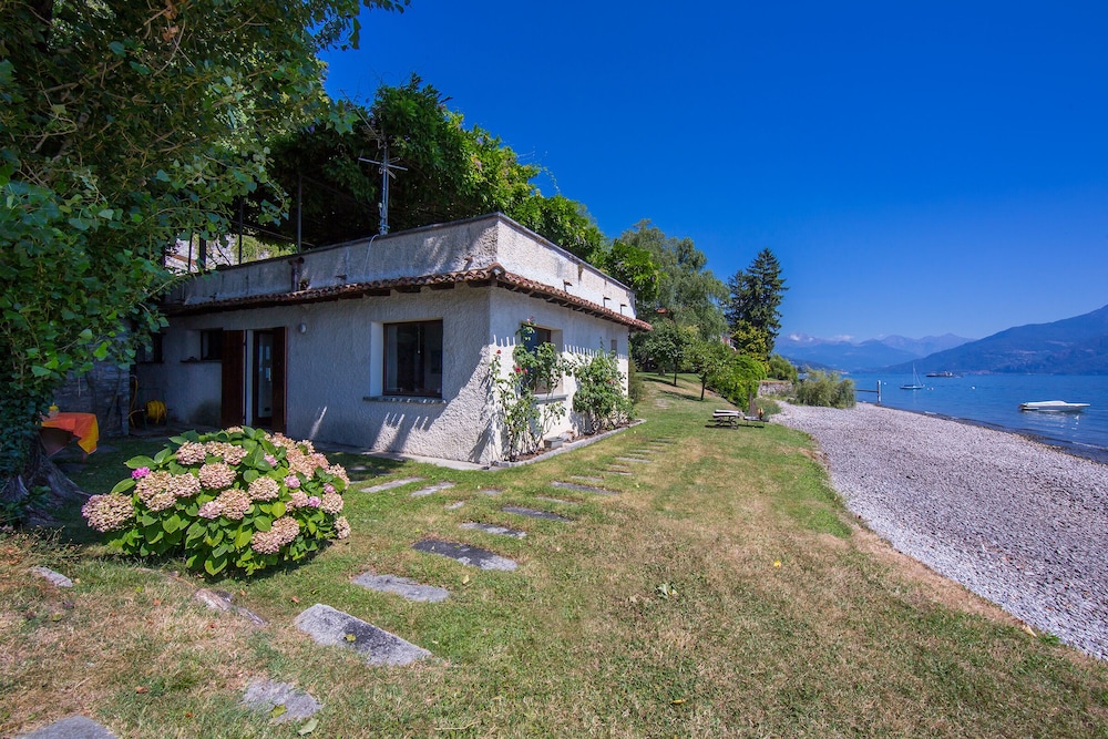 Menaggio Spiaggia in Griante | 2023 Updated prices, deals - Klook ...