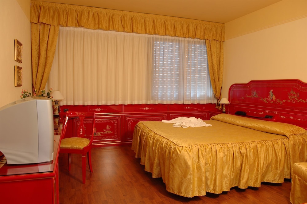 Melas Hotel in Merate | 2024 Updated prices, deals - Klook United States