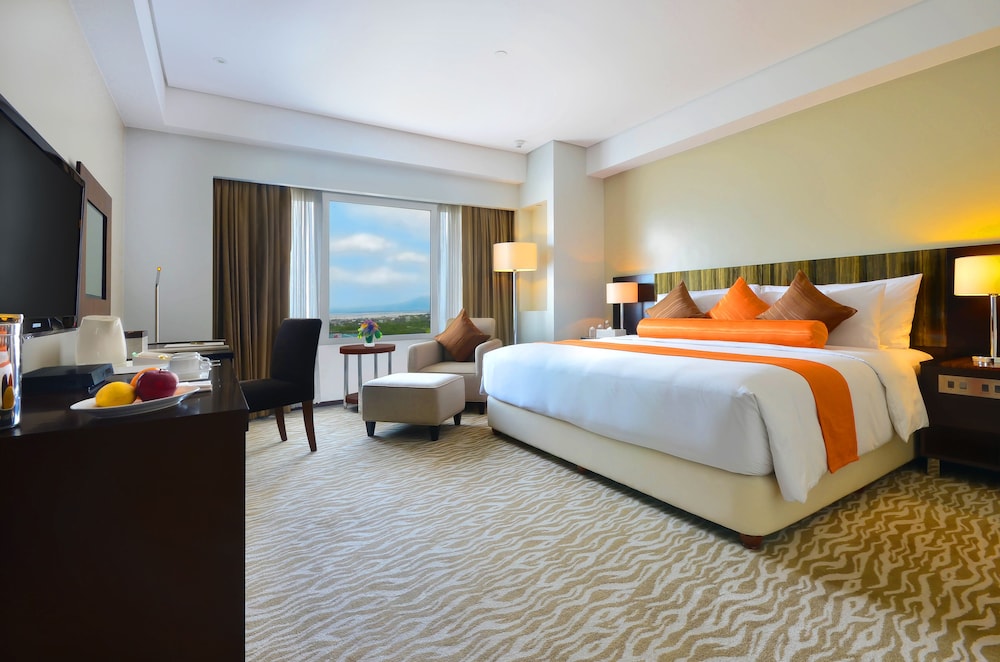 Acacia Hotel Manila in Muntinlupa | 2025 Updated prices, deals - Klook ...