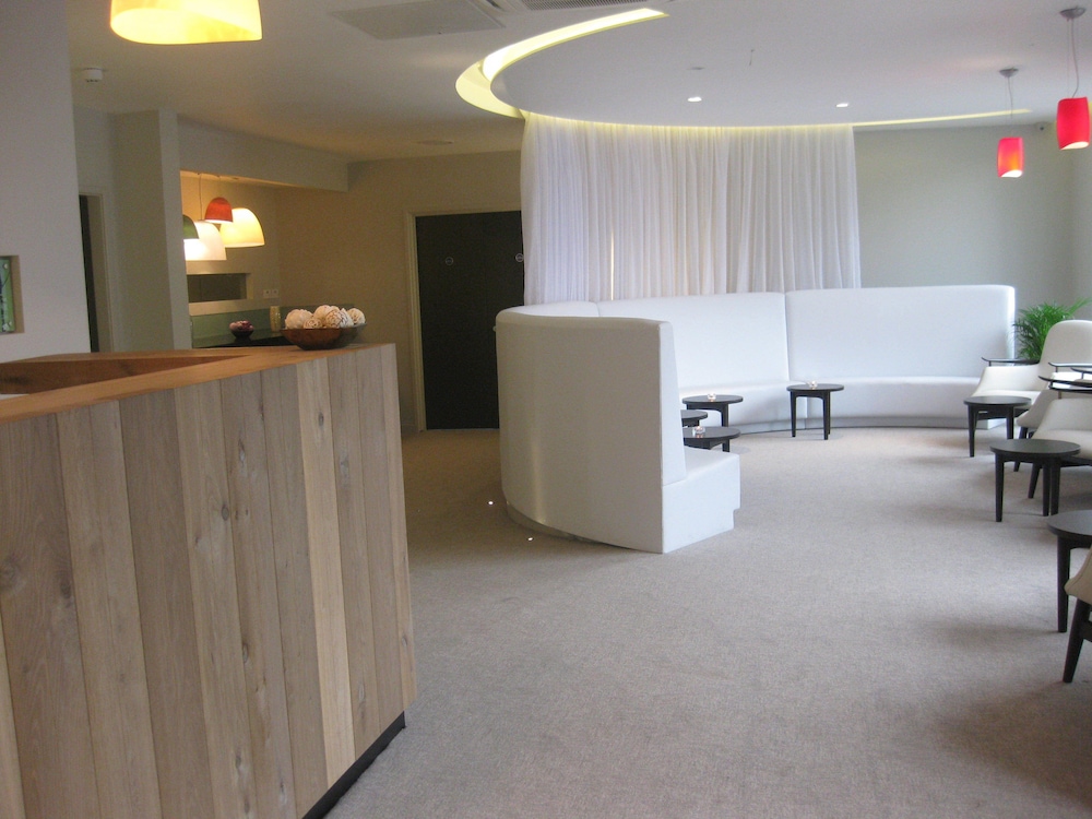 Axiom Park Hotel in London | 2025 Updated prices, deals - Klook United ...