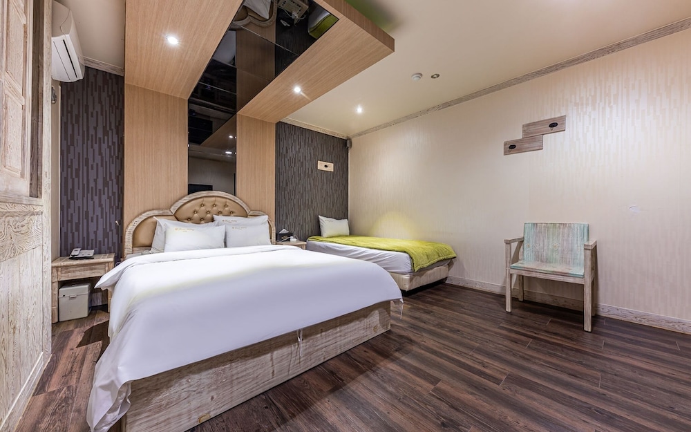 Daejeon Munchang Rosemary in Daejeon | 2025 Updated prices, deals ...
