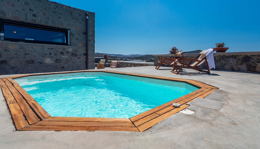 Petra Residence Mini Pool Spa in Municipality of Milos | 2025 Updated ...