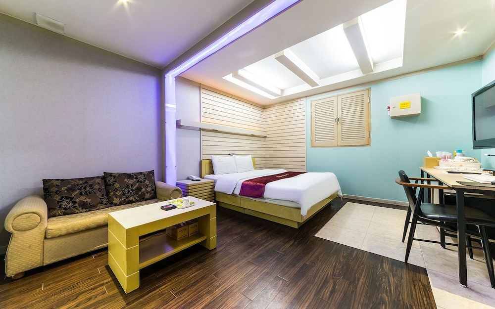 Incheon Sinpo Donkey Hotel in Incheon | 2025 Updated prices, deals ...