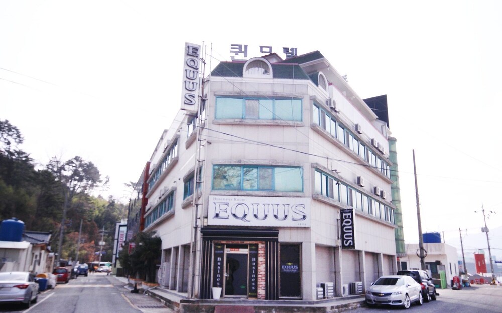 Okpo Queen Geoje Island in Geoje-si | 2024 Updated prices, deals ...