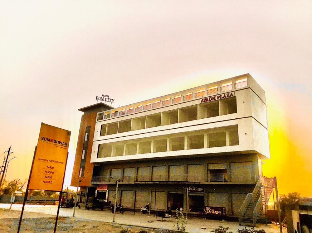 Hotel Fun City in Mahesana District | 2024 Updated prices, deals ...