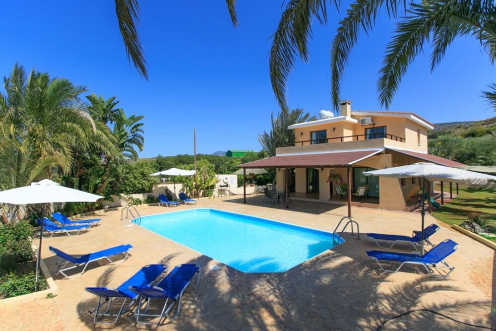 Villa Noni Large Private Pool A C Wifi - 1967 in Paphos | 2025 Updated ...