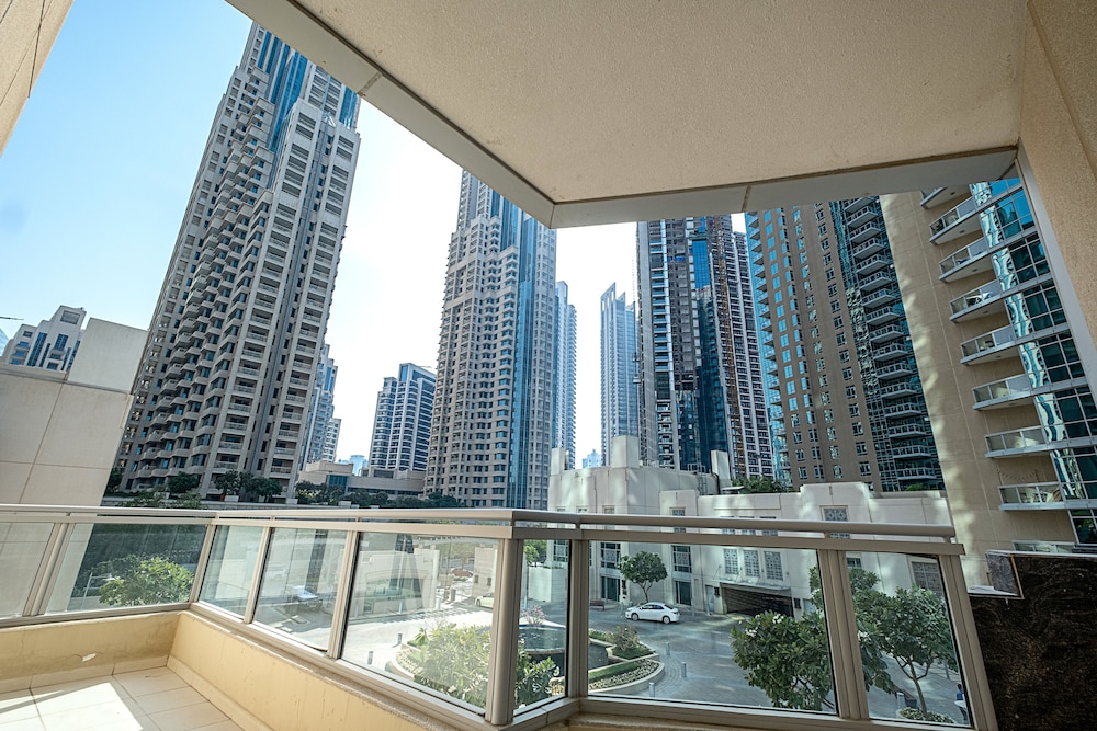 Gorgeous 3 bed at Burj Residences in Dubai | 2024 Updated prices, deals ...