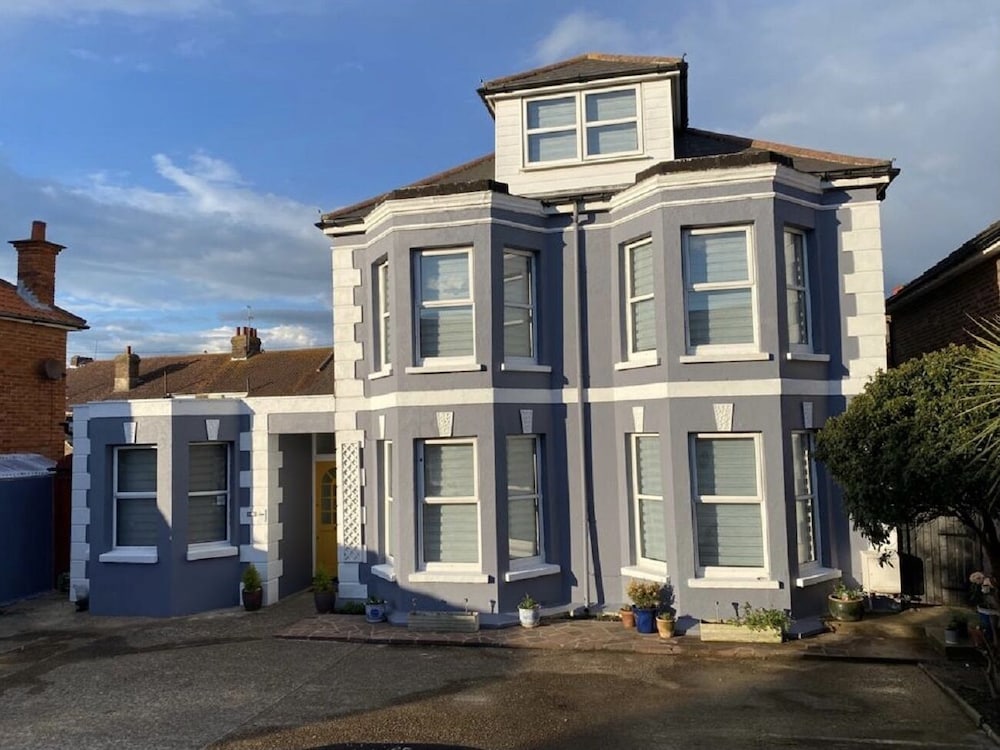 Penhale Holiday Flats in Eastbourne | 2025 Updated prices, deals ...