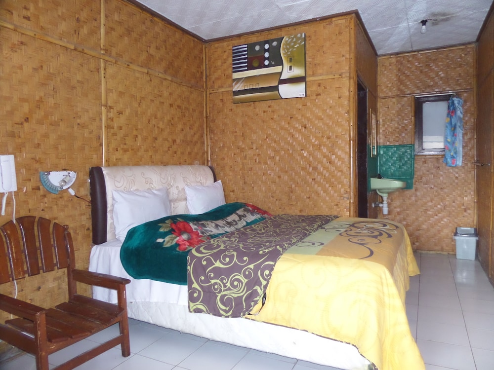 Cemara Indah Hotel in Probolinggo | 2024 Updated prices, deals - Klook ...