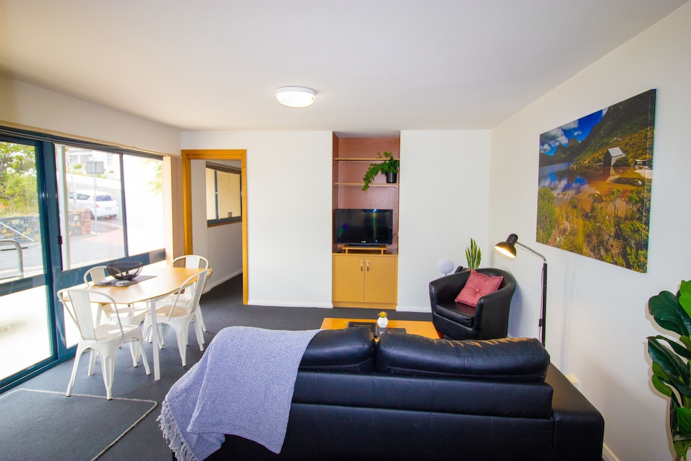 96 on Arthur Apartments in Launceston | 2023 Updated prices, deals ...