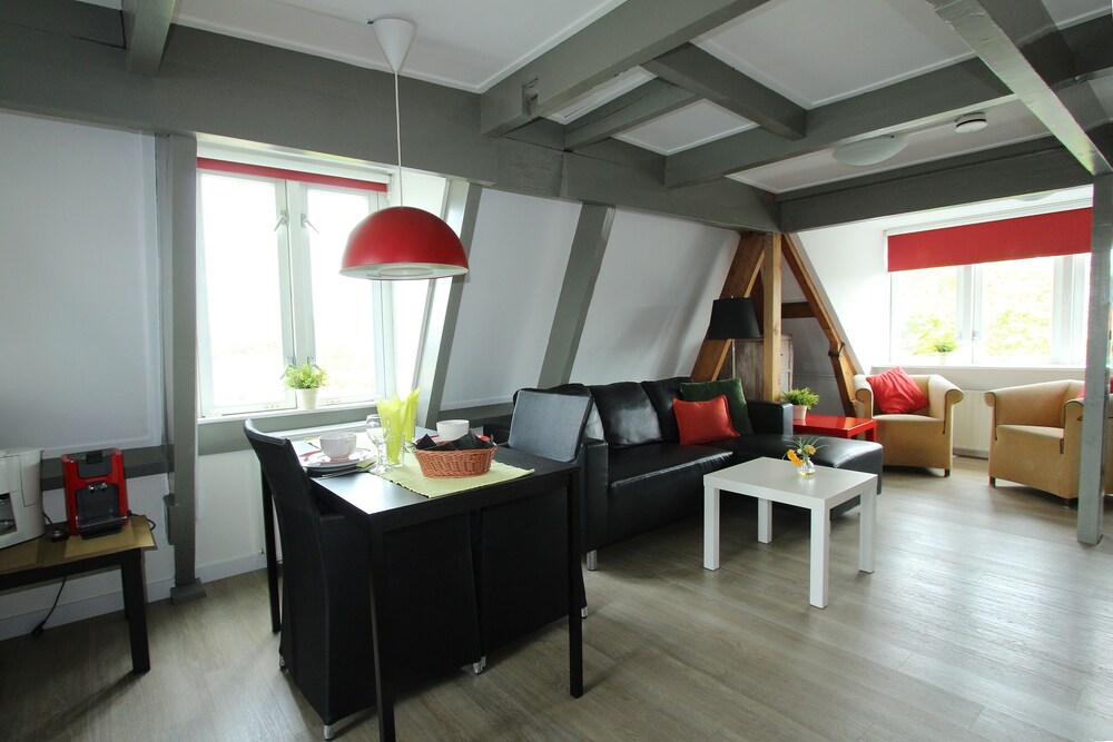 De Zilvermeeuw 2 Person Studio in Bergen (NH) | 2025 Updated prices ...