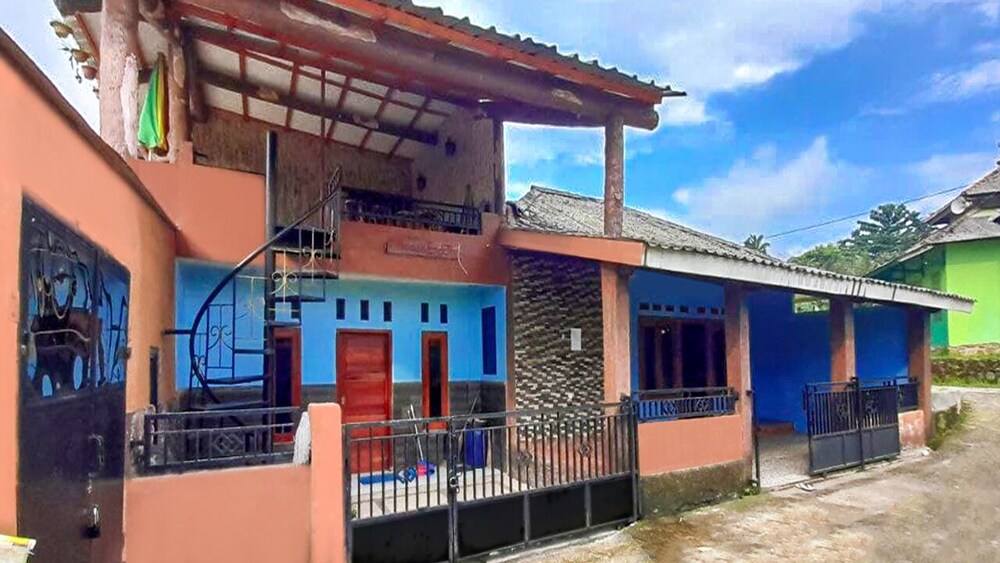 Villa Pondok Endah By Ruang Nyaman in | 2024 Updated prices, deals ...