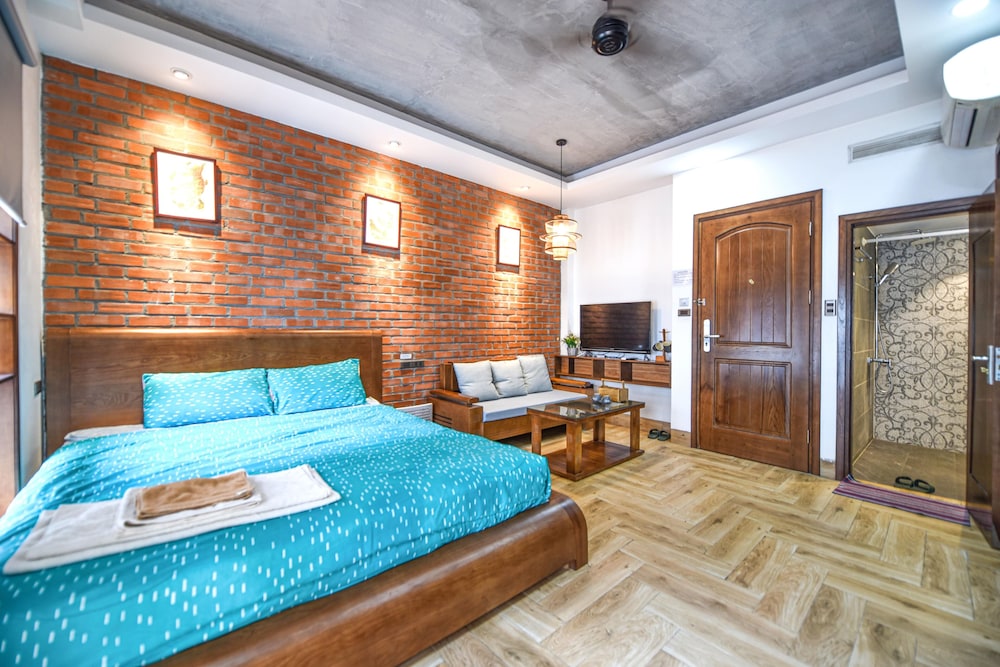 Ty House Managed by Lily Home in Hanoi | 2024 Updated prices, deals ...