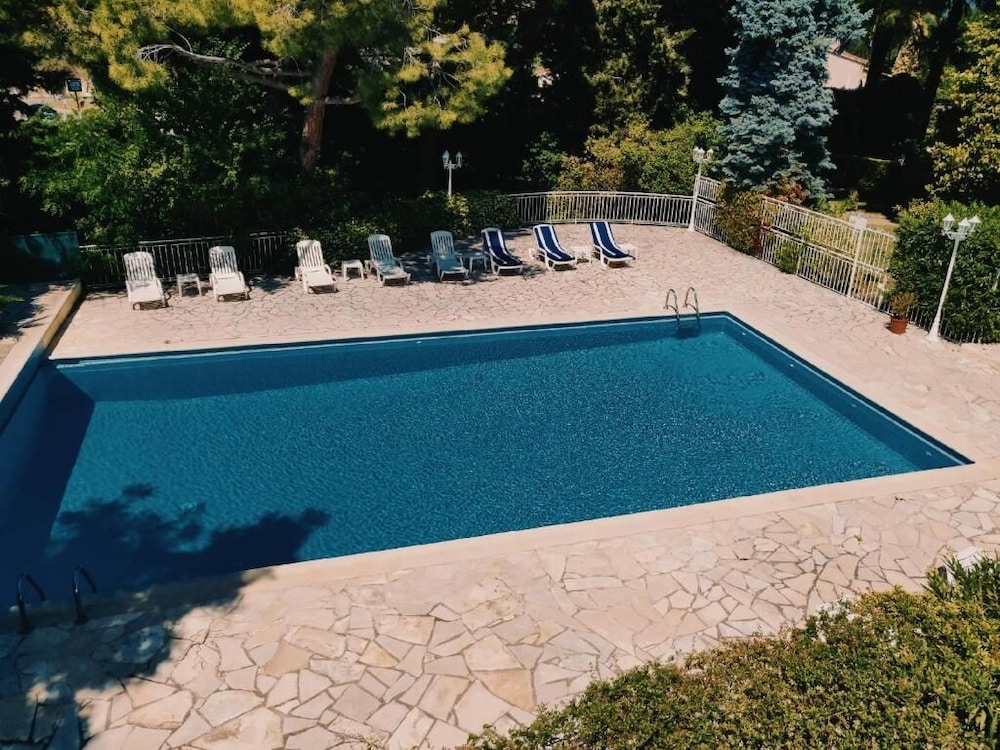 Auberge du Redier in Nice | 2023 Updated prices, deals - Klook Canada