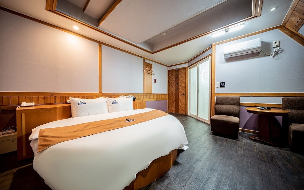 Incheon (Bupyeong) Gentleman in Incheon | 2025 Updated prices, deals ...