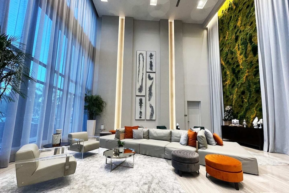 HIGH Floor with AMAZING Doral View in Doral | 2023 Updated prices ...