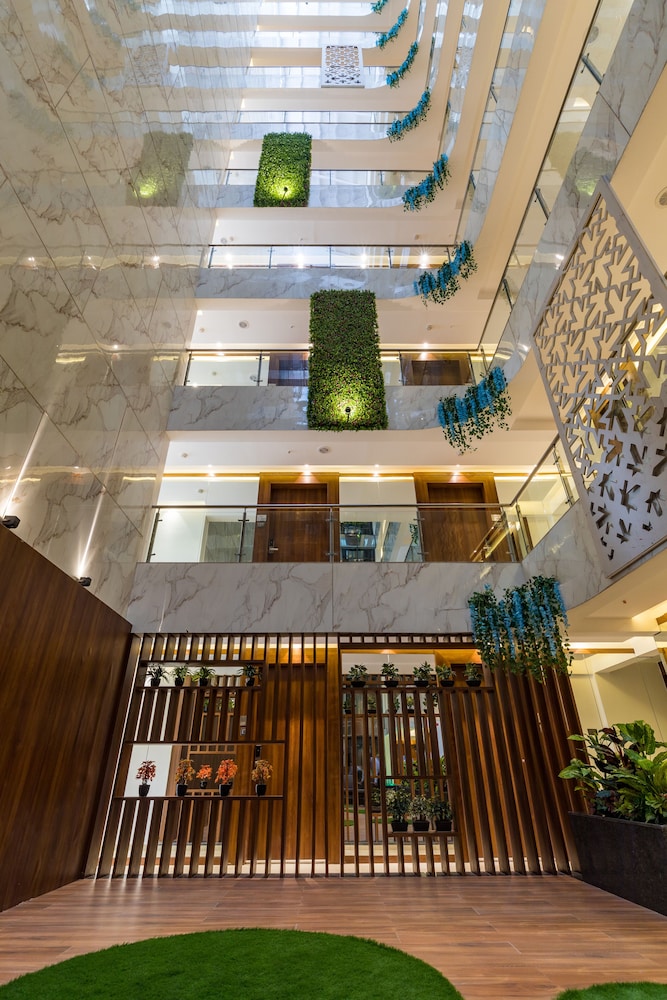 AR Jewel Royale in pune | 2023 Updated prices, deals - Klook United States