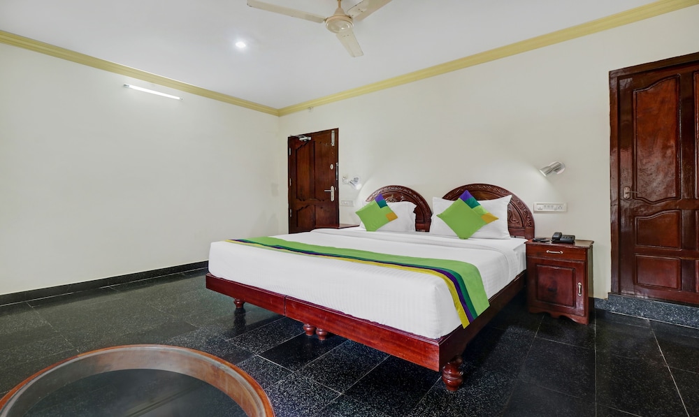 Treebo Trend The Waters Edge Beach Resort in Thiruvananthapuram | 2023 ...