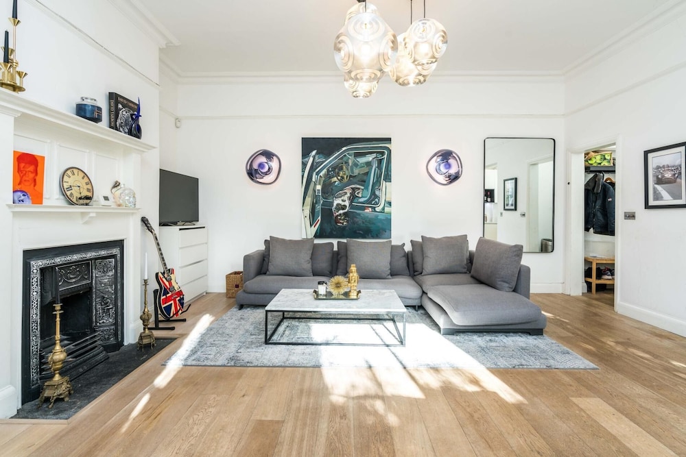 NEW Sleek and Stunning 1 Bedroom Flat Hampstead in London | 2024 ...