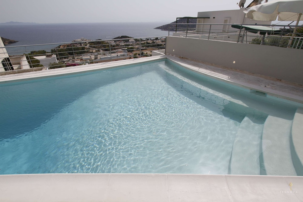 SEAVIEW PEAK 49 ANAVISSOS in Municipality of Saronikos | 2025 Updated ...