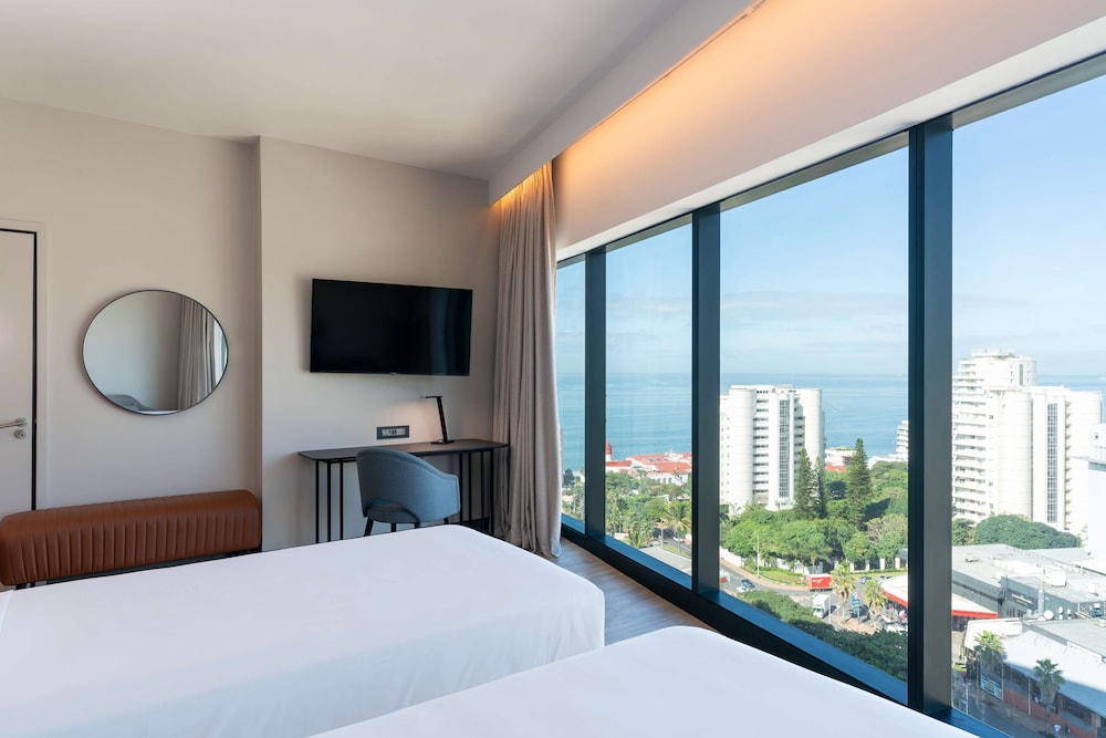 Radisson Blu Hotel, Durban Umhlanga in eThekwini Metropolitan ...