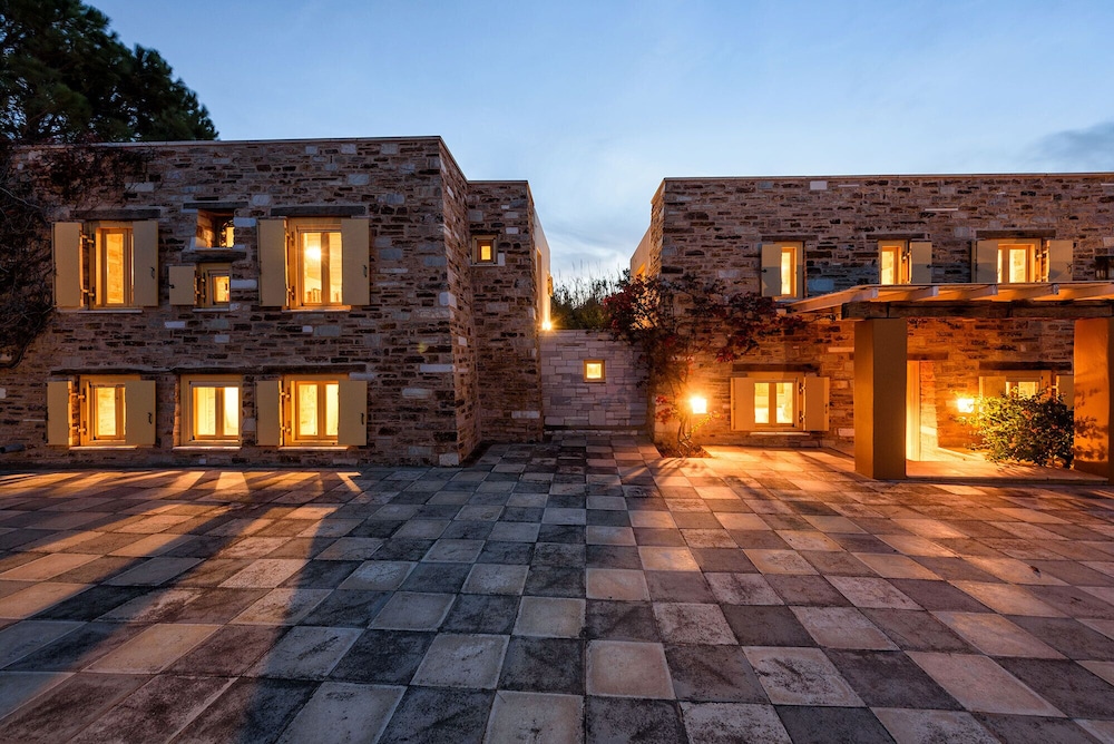 Angels Estate in Municipality of Paros | 2024 Updated prices, deals ...