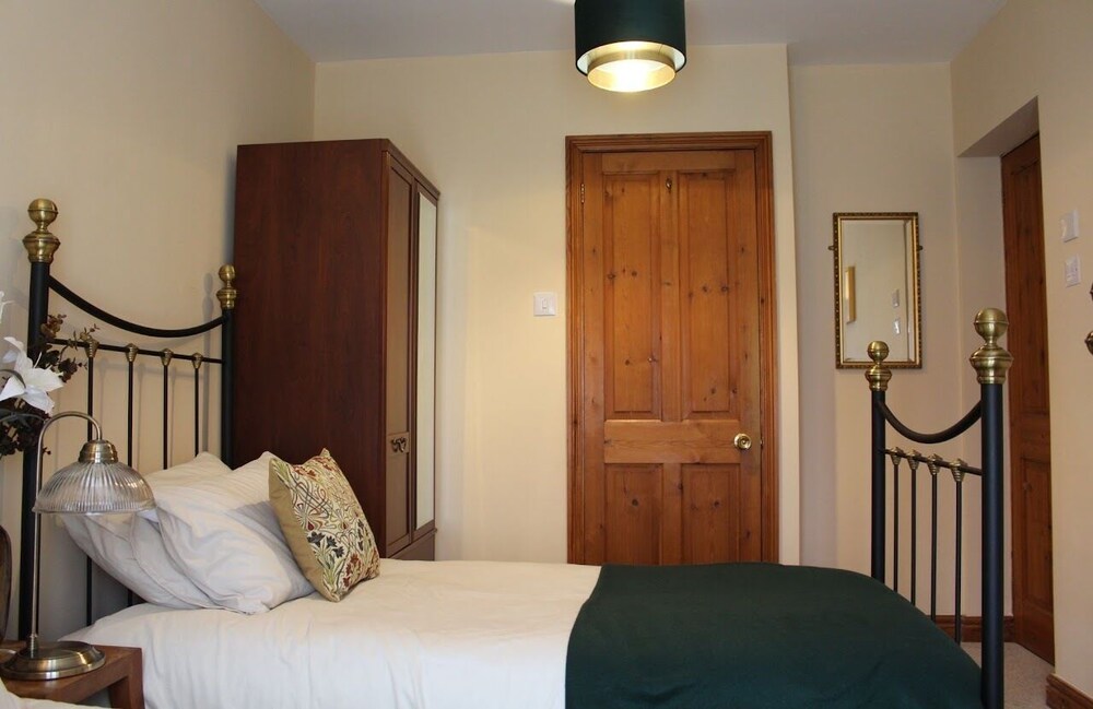 Holly Lodge in | 2025 Updated prices, deals - Klook United States