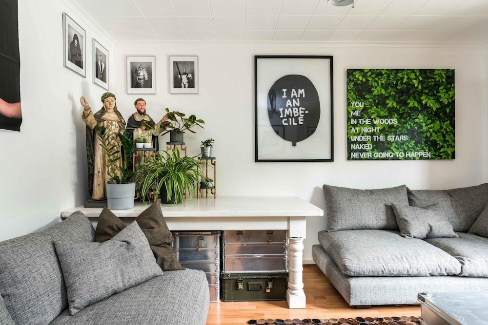 Super 1 Bed Flat Hoxton Zone 1! in London | 2024 Updated prices, deals ...