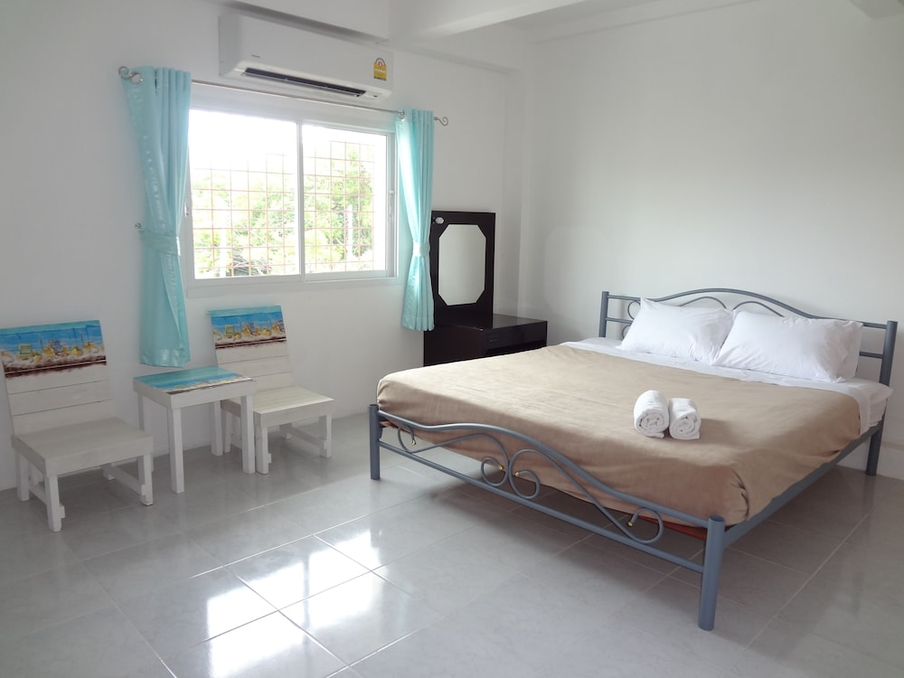 Beach House Pattaya in Pattaya | 2024 Updated prices, deals - Klook ...